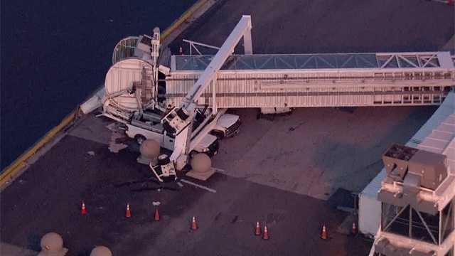 Images: Cruise ship hits gangway