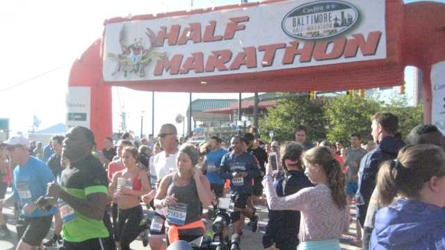 Photos: 2016 Baltimore Half Marathon start (Wave 2)