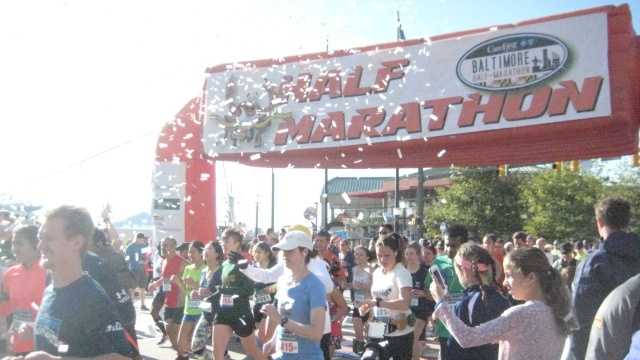 Photos: 2016 Baltimore Half Marathon start (Wave 2)