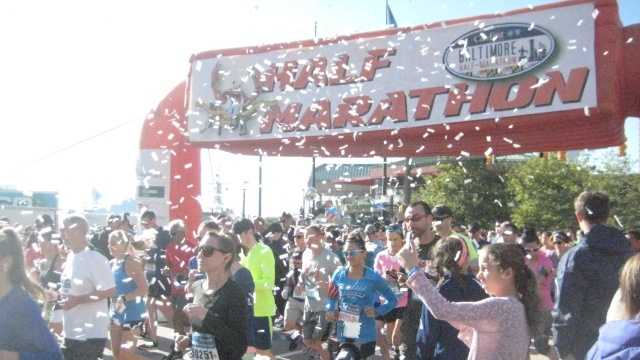 Photos: 2016 Baltimore Half Marathon start (Wave 2)