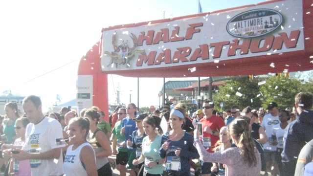 Photos: 2016 Baltimore Half Marathon start (Wave 2)