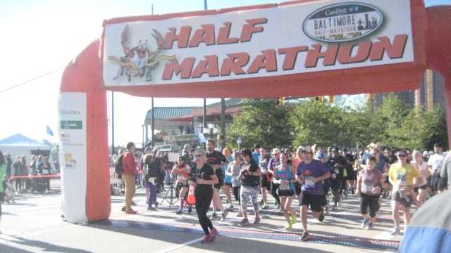 Photos: 2016 Baltimore Half Marathon start (Wave 4)