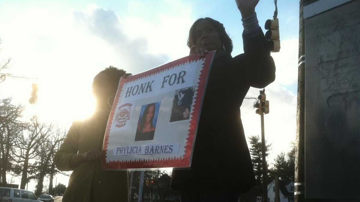 Search for Phylicia Barnes in photos