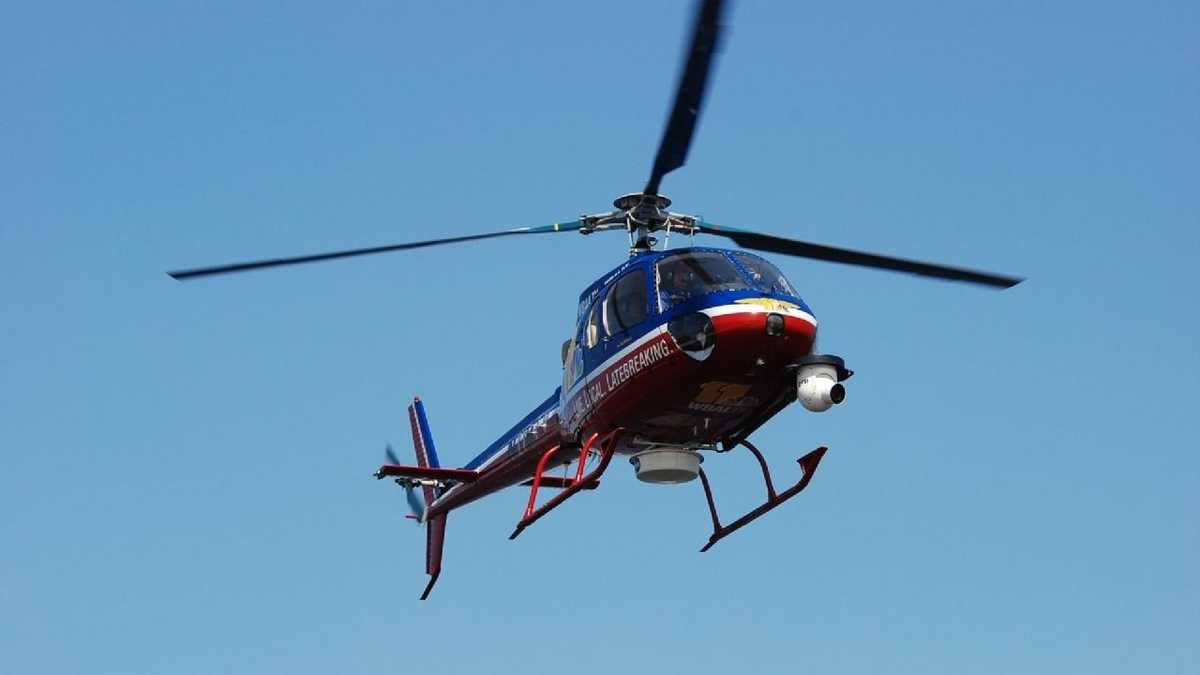 Tour SkyTeam 11, WBAL-TV's news helicopter