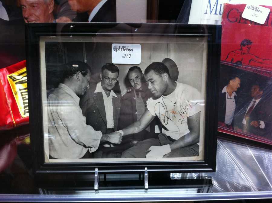Images: Ted Williams Memorabilia Up For Auction
