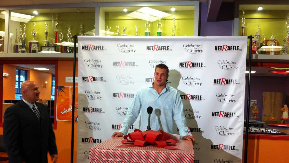 Things You Don't Know About Gronk