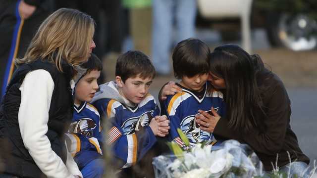 How to help Newtown shooting victims' families