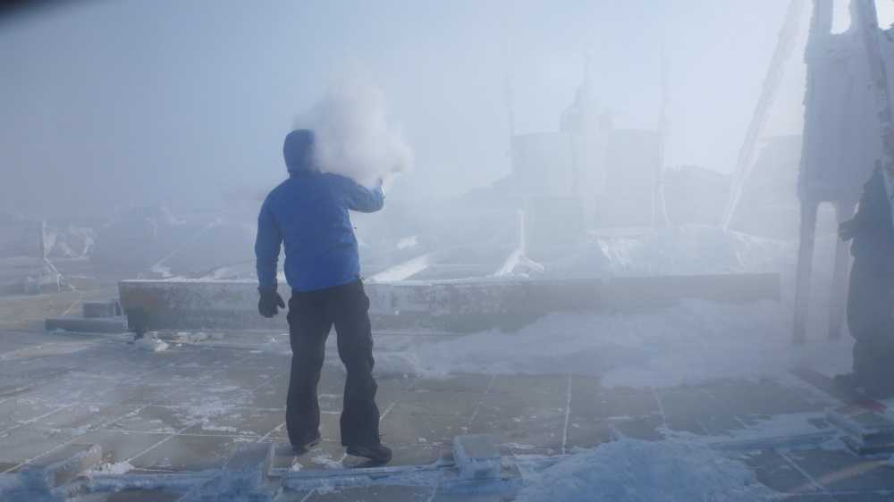 Mt. Washington experiences 80-below wind chill temperatures