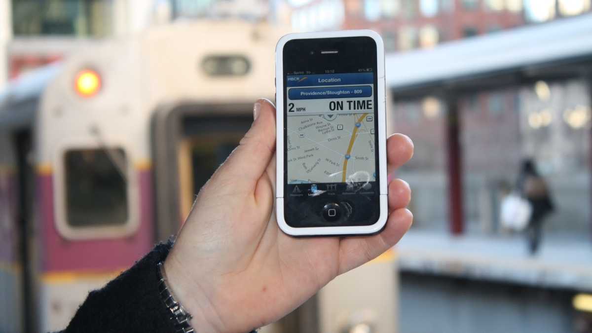 Commuter rail conductors getting iPhones