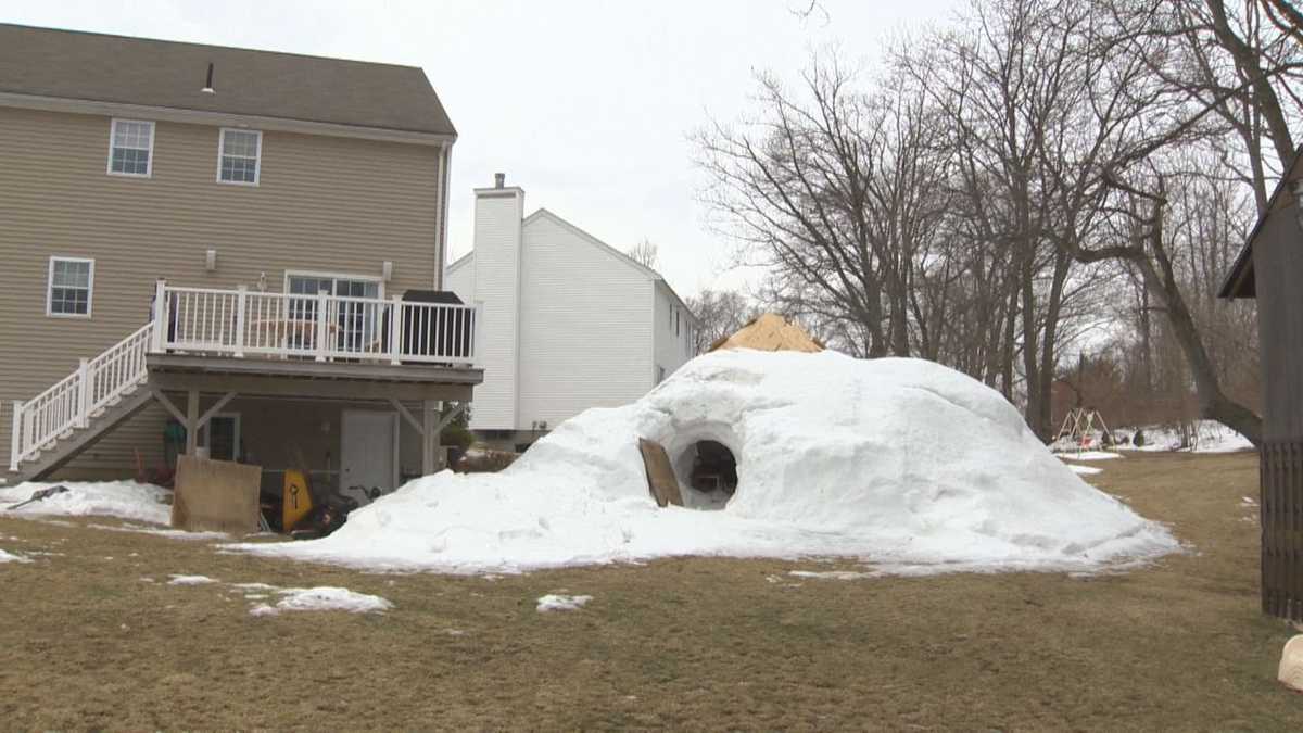 Giant 2-room igloo has TV, couch