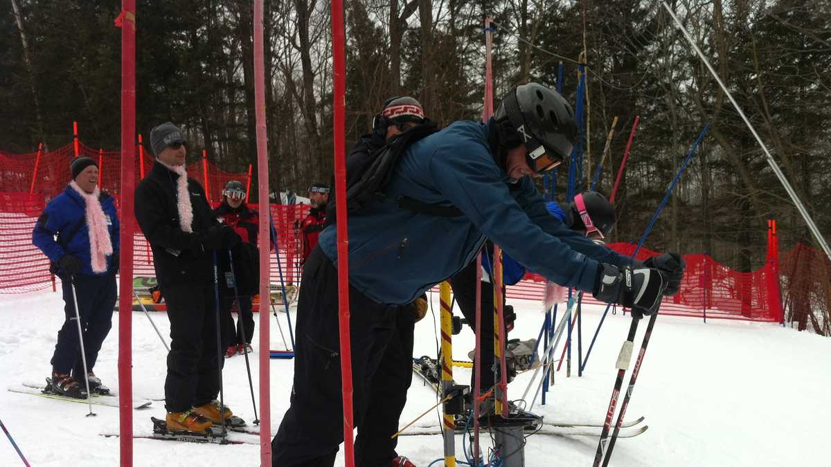 Images: Dozens hit slopes with Mike Lynch to raise money for breast cancer