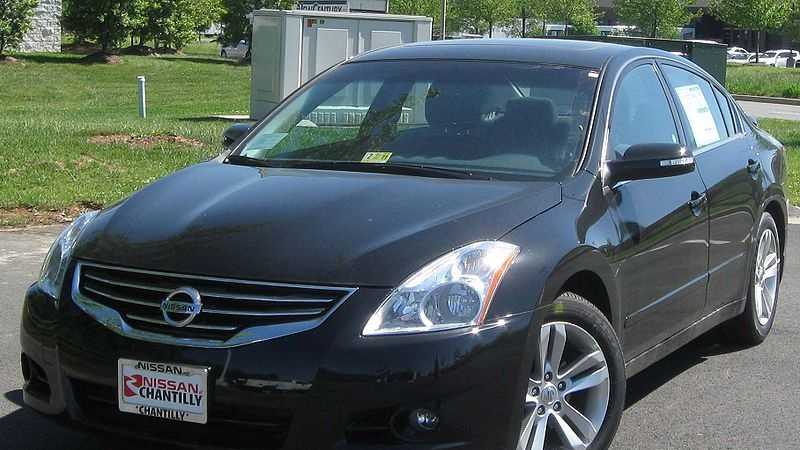 Nissan recalls 2013 Altima for spare tire defect