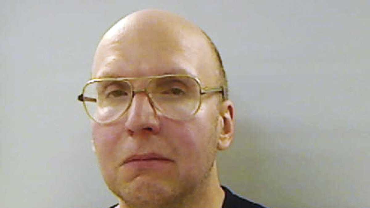 Photos: Inside the life of a hermit