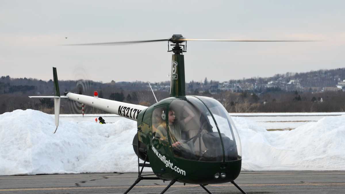 High school senior leaves graduation in helicopter
