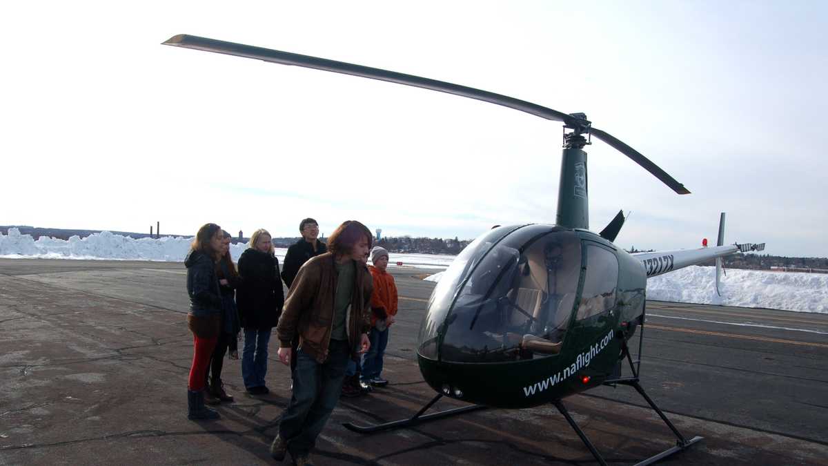 High school senior leaves graduation in helicopter