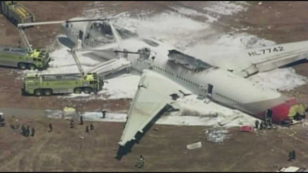 Photos: NTSB crash photos from inside plane