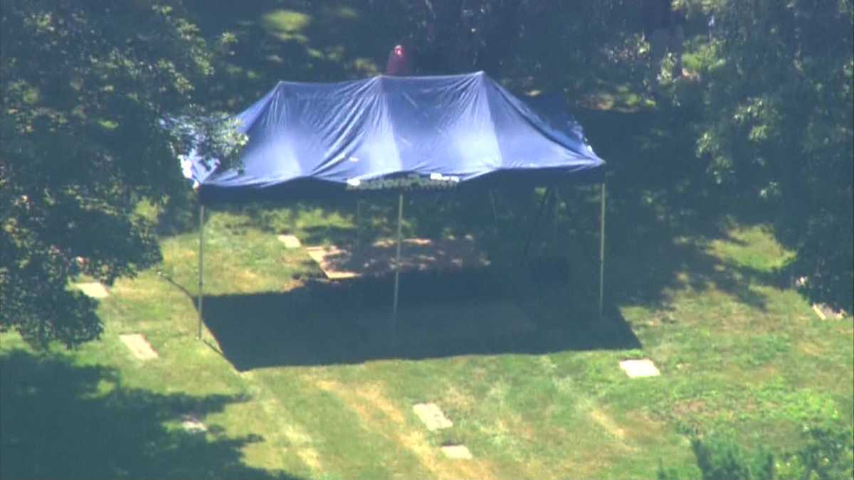 Photos: Body of Boston Strangler suspect Albert DeSalvo exhumed