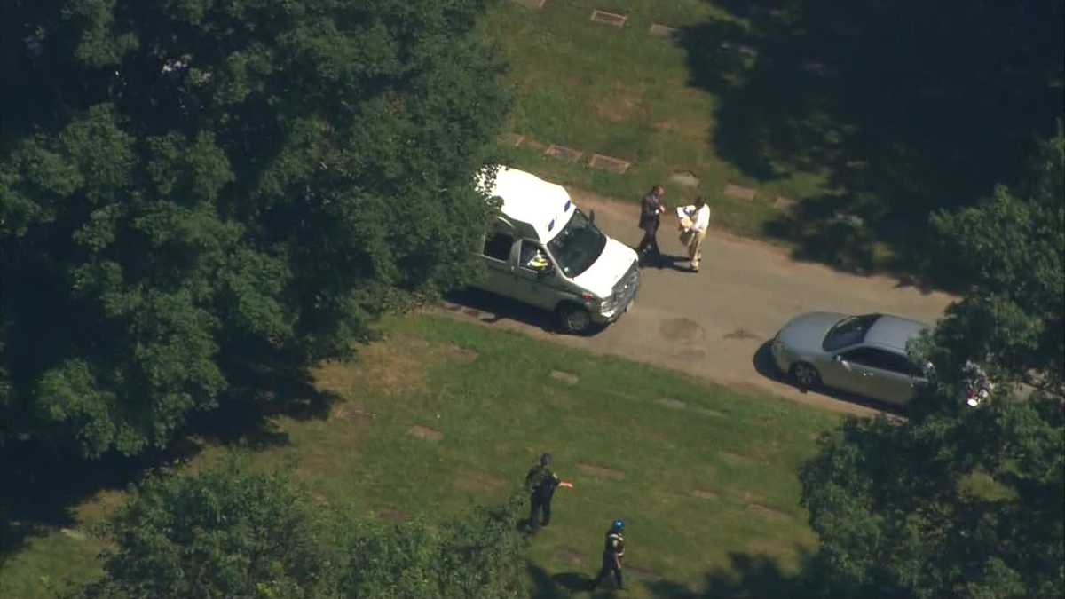 Photos: Body of Boston Strangler suspect Albert DeSalvo exhumed