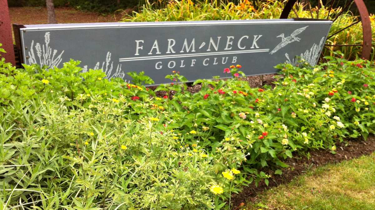 Photos: Obamas' Vineyard vacation