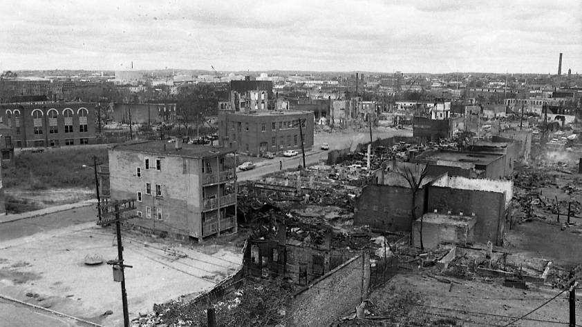 Historical photos: Great Chelsea fire of 1973