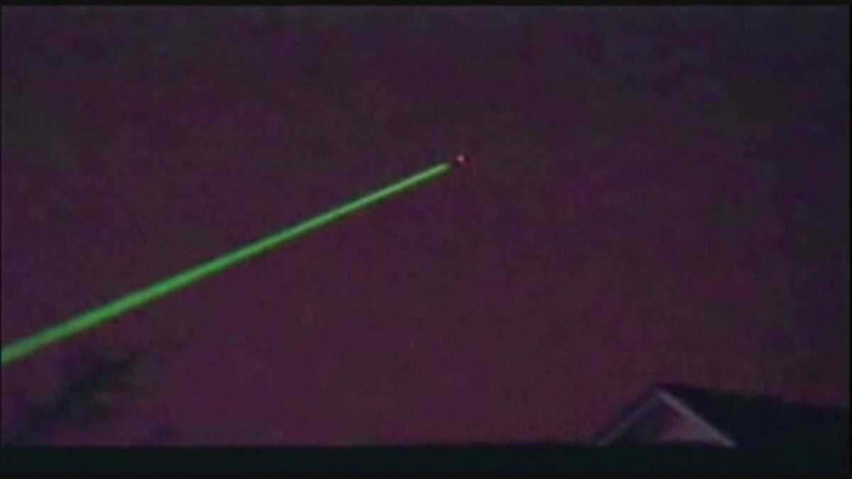 Another plane targeted with laser flying in Mass.