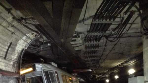 MBTA train derails near Fenway
