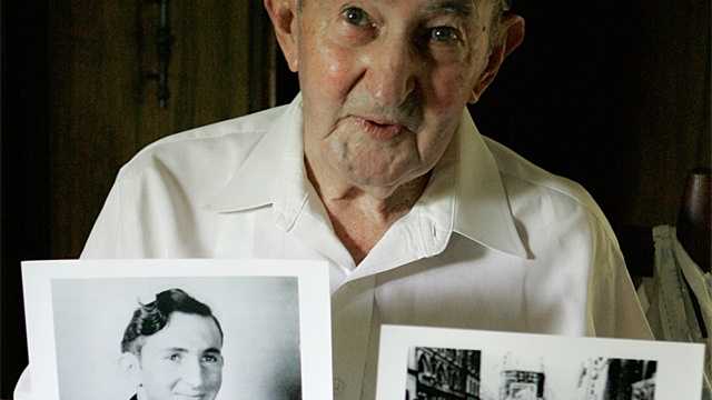 Sailor in iconic World War II 'kissing' photo dies