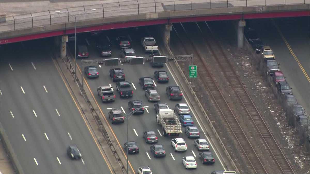 Truck crashes on Mass Pike tunnel offramp