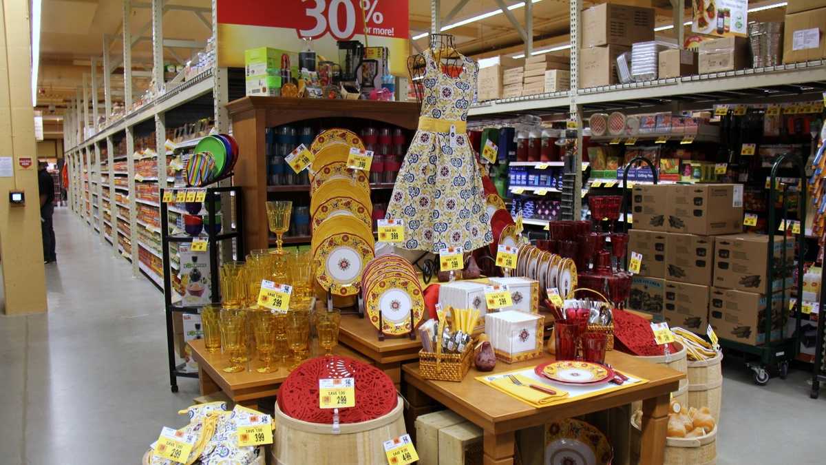 Inside Wegmans: Much-anticipated supermarket opens
