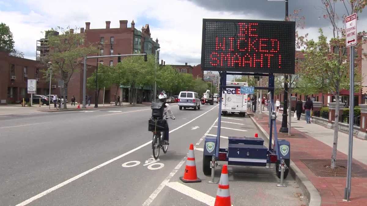'Wicked Safe' signs target bicyclists, drivers