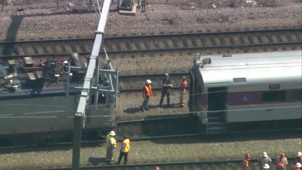 Photos: Amtrak, MBTA train involved in South Station crash