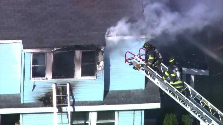 Firefighters battle 3-alarm Saugus fire