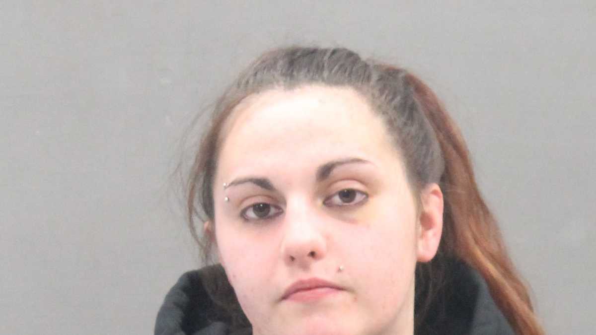 2 arrested on drug trafficking charges