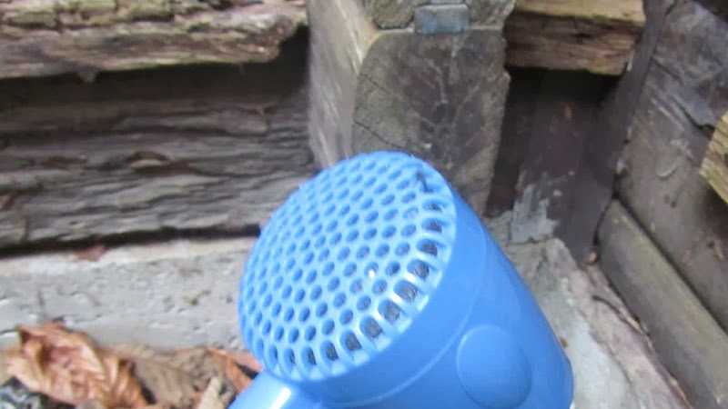 Hair dryer on frozen pipes causes fatal fire