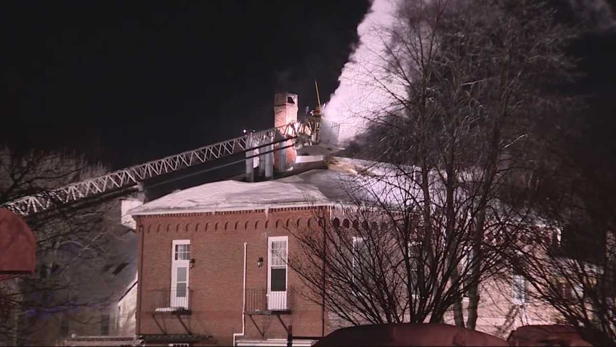 11 towns help battle 3-alarm fire