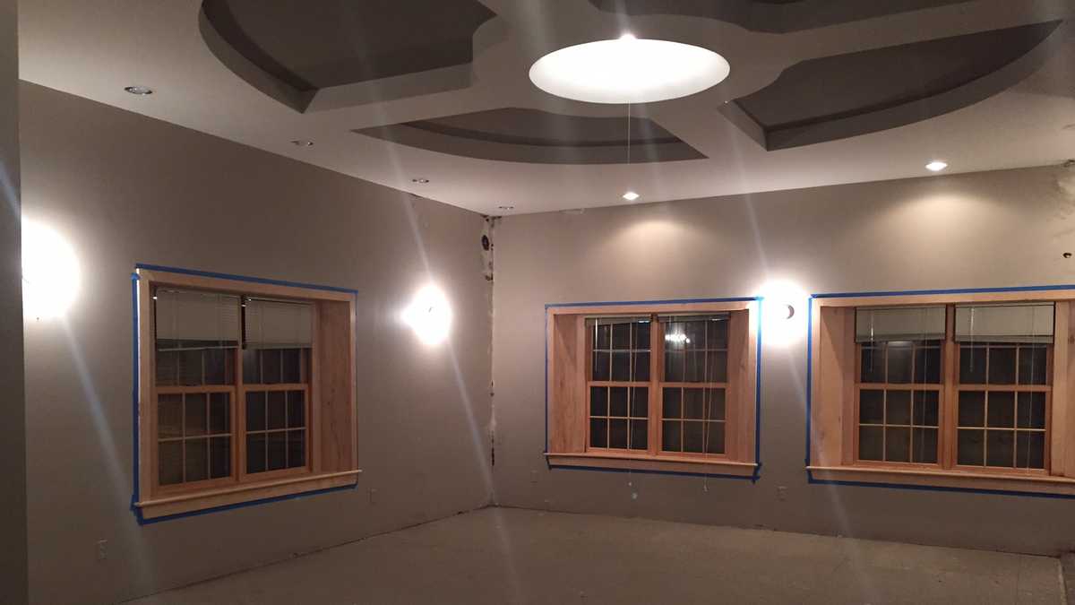 Booby-trapped New Hampshire home for sale