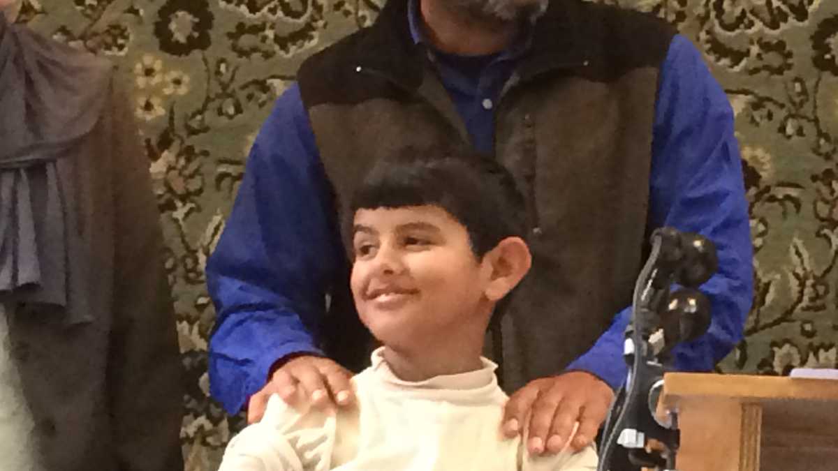 Syrian boy who lost limbs, siblings in bombing asks Obama for peace