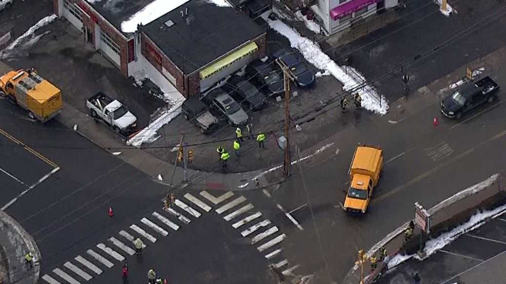Water main break snarls traffic in Waltham
