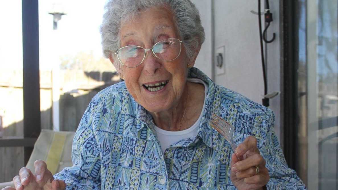 Grandma, 90, chooses RV road trip over cancer treatment