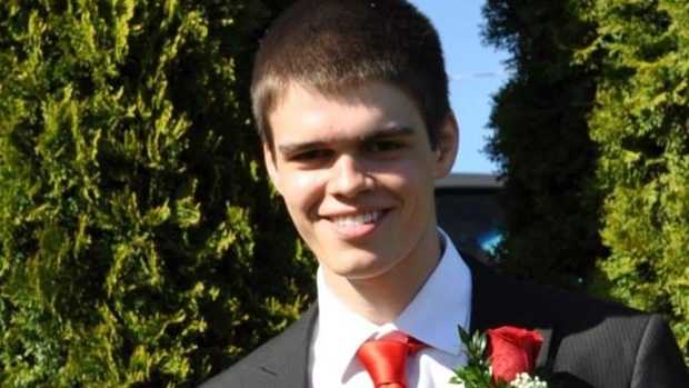 College sophomore killed when car slams into utility pole