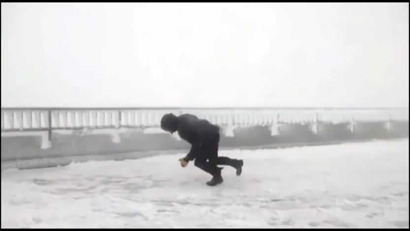 Video shows 109-mph wind toss man on Mount Washington