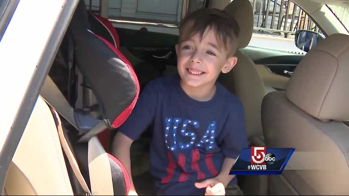 Boy, 5, calls 911 after dad runs red light