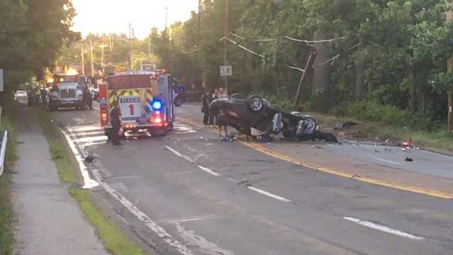 Police chase ends in rollover crash in Reading