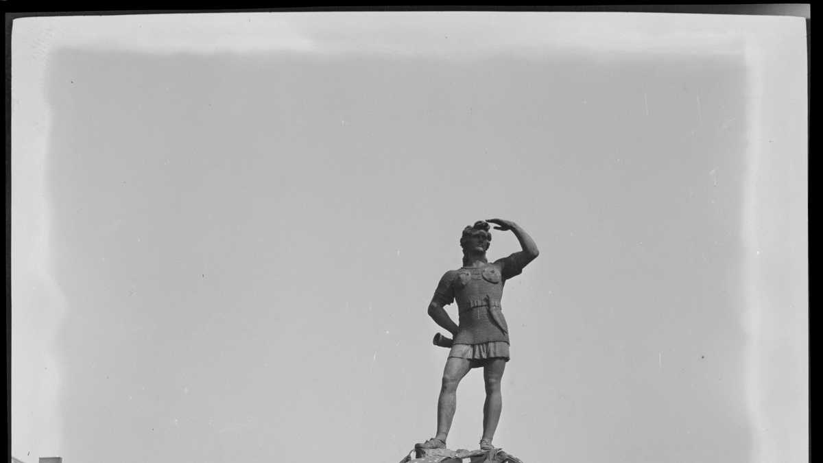 Historic photos: Boston statues and monuments