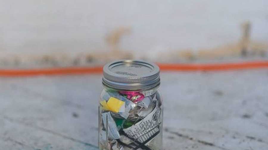Woman fits 4 years' worth of garbage into single mason jar
