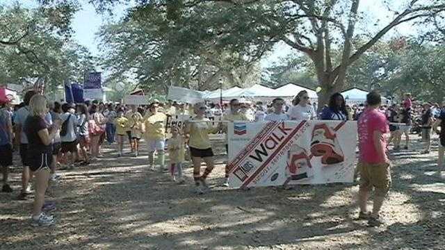Thousands attend NO/AIDS walk