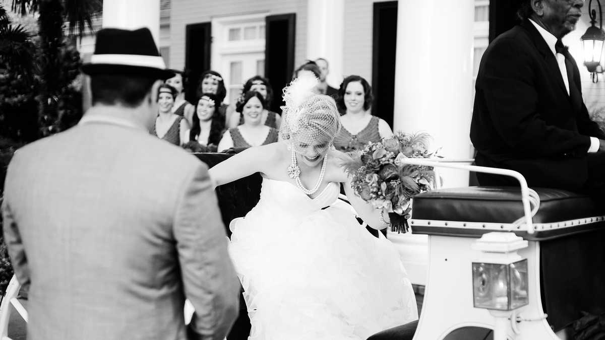 WDSU's Randi Rousseau ties the knot 1920's style