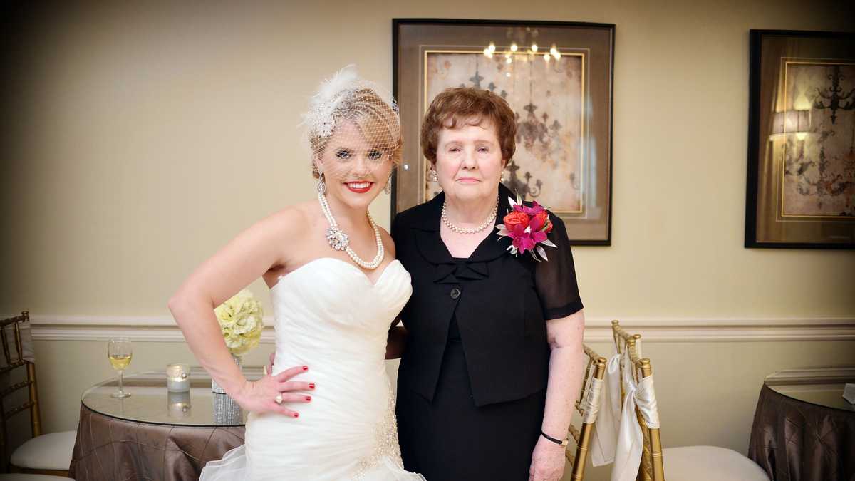 WDSU's Randi Rousseau ties the knot 1920's style