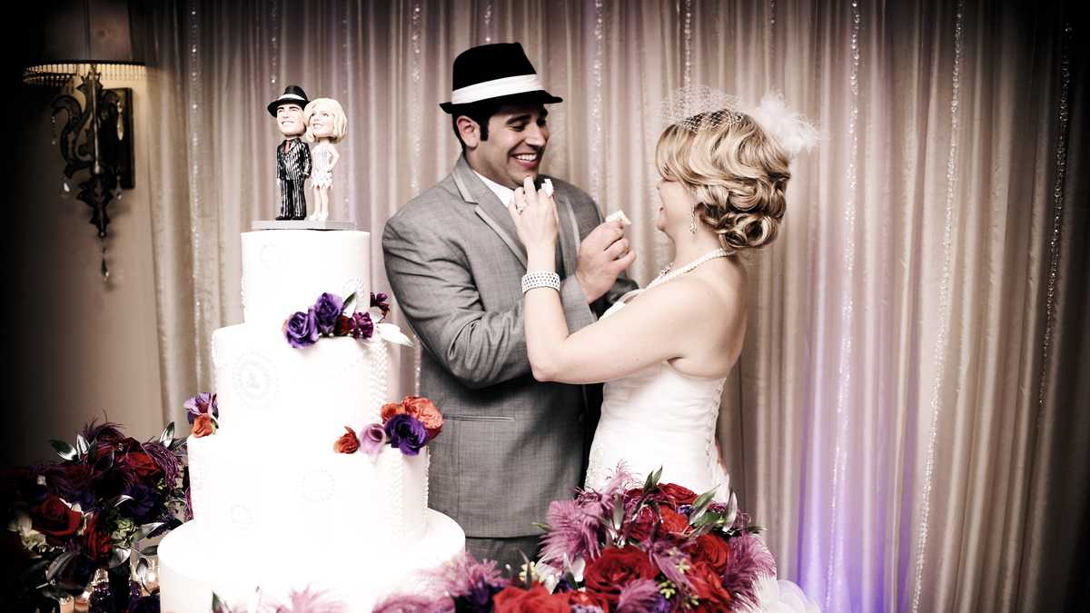 WDSU's Randi Rousseau ties the knot 1920's style