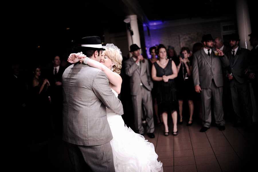 WDSU's Randi Rousseau ties the knot 1920's style